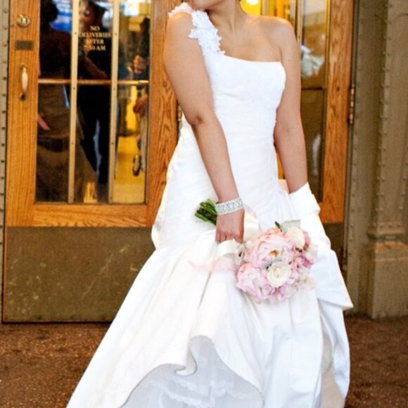JLM Couture Lazaro | Dresses | Ivory Silk Lace Shoulder Aline Draping ...